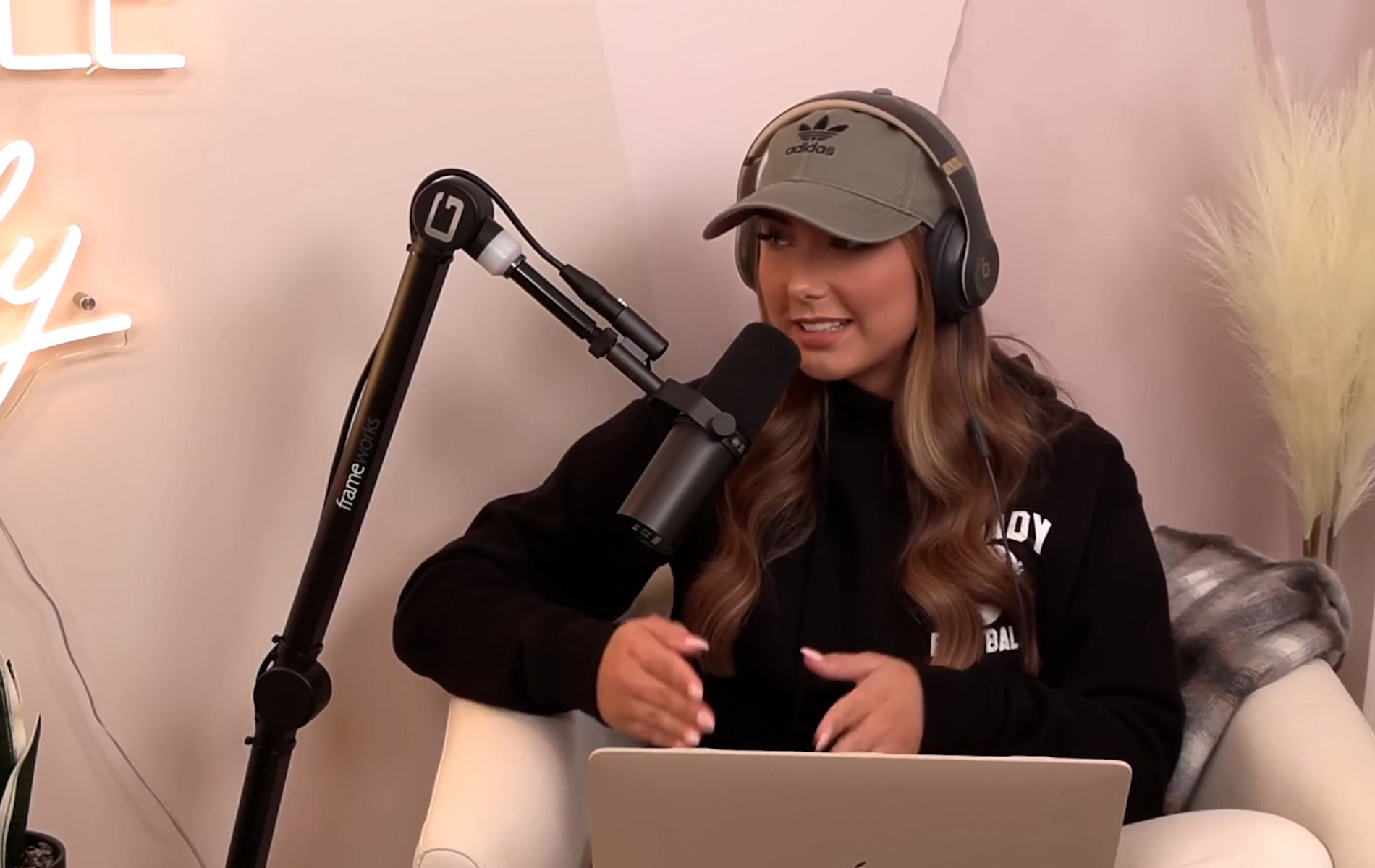 Does Eminem's Daughter Hate Being Asked About Her Dad? - Video - Podcast Rex